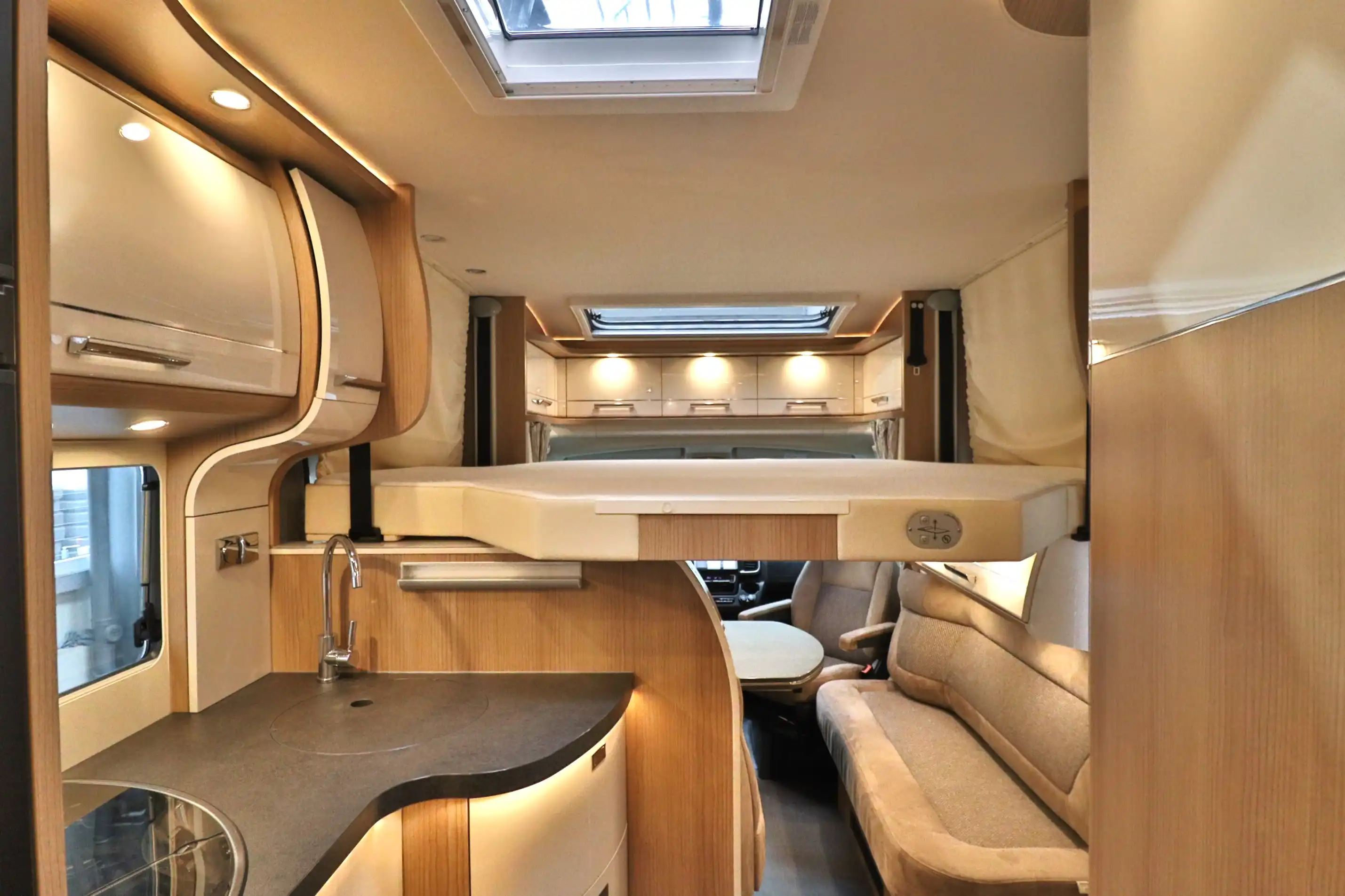 CARTHAGO C-Tourer T 148 LE beim Wohnmobilpark in Bad Honnef kaufen